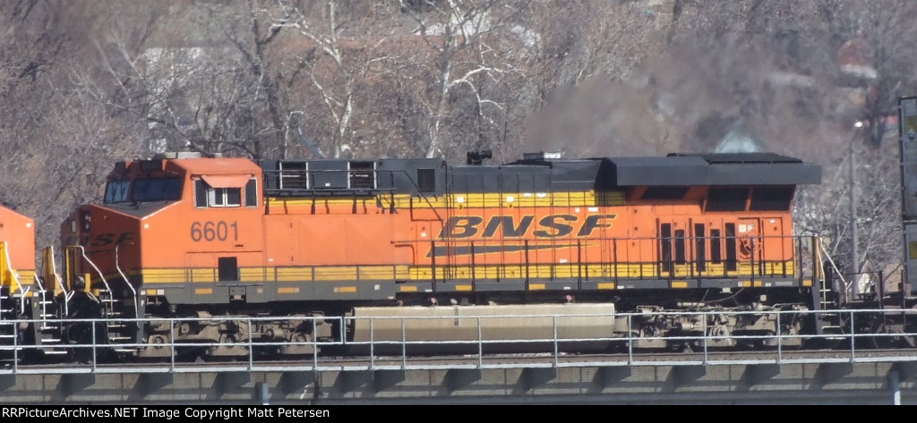 BNSF 6601